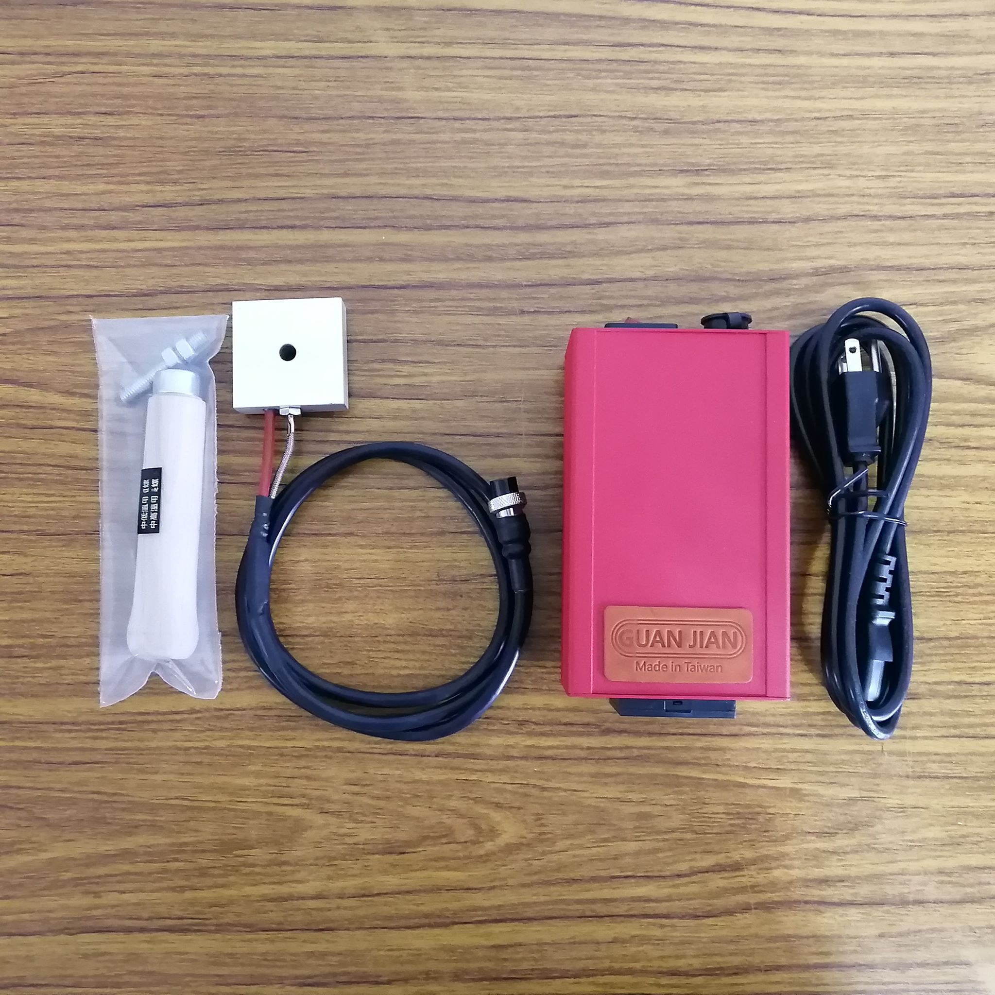 數控型烙印機_GUAN JIAN 關鍵創意有限公司