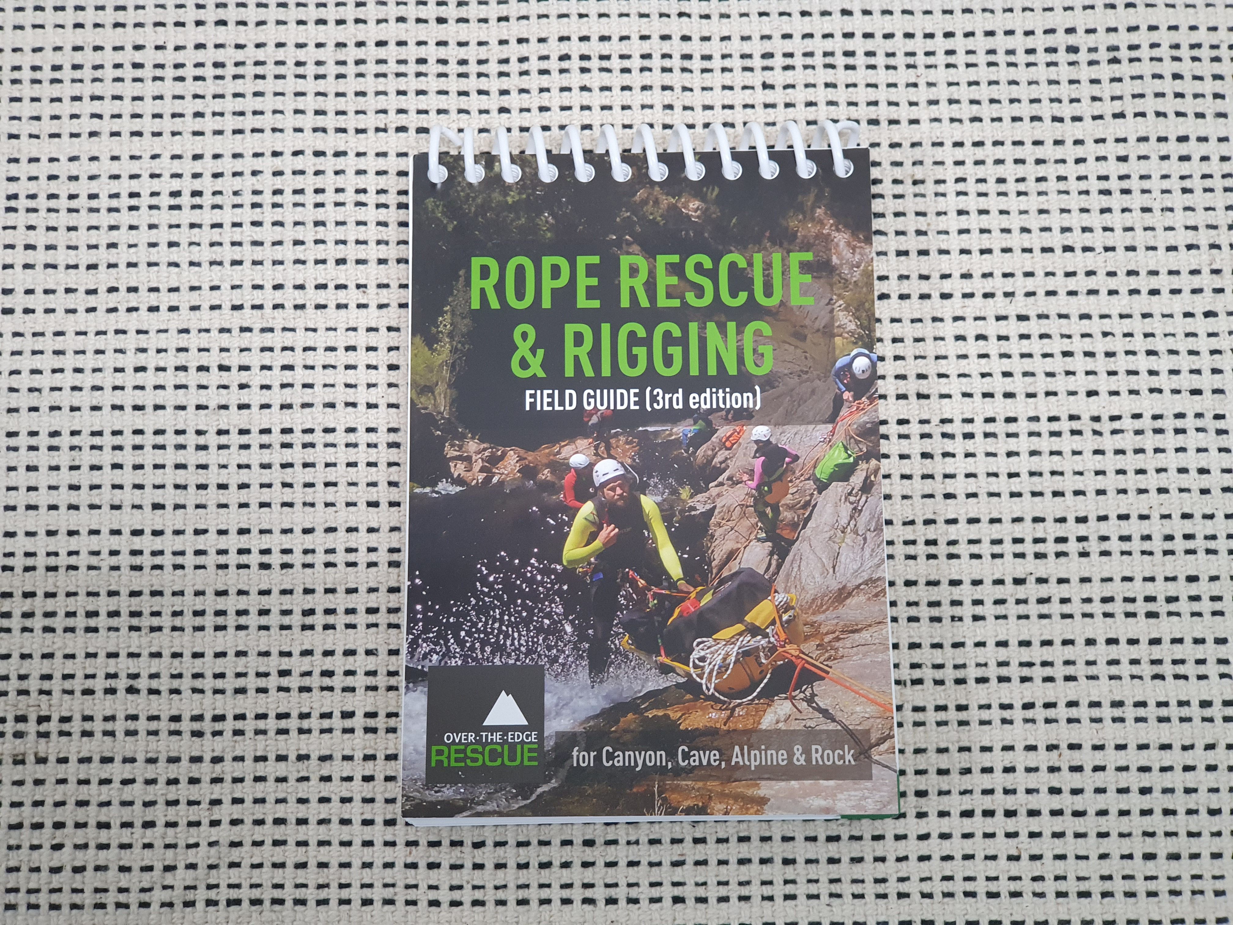 書籍 Rope Rescue & Rigging, Field Guide (3rd edition) 繩索救援與架設_沙蛙溯溪溪降裝備屋 ...